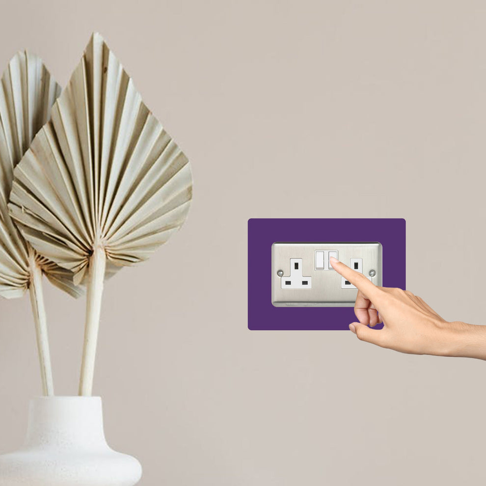 Double Socket Surrounds – Display Lighting